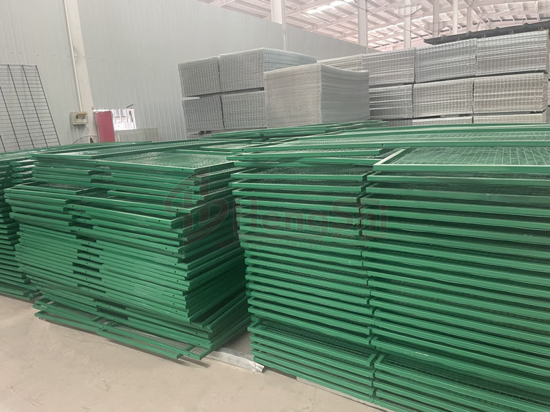 Bird Cage, Large Aviaries, Metal Cage for breeders - Hengshi Wire Mesh ...