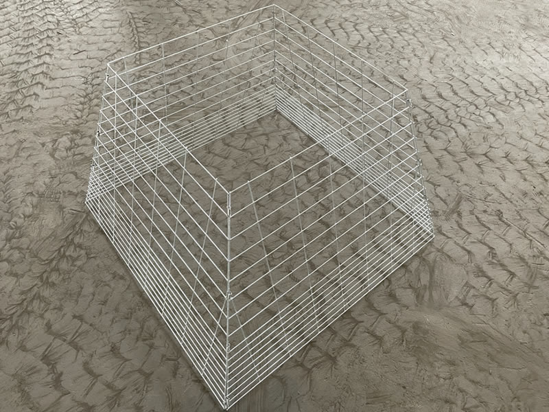Pyramid Cage - Hengshi Wire Mesh Product Co., Ltd.